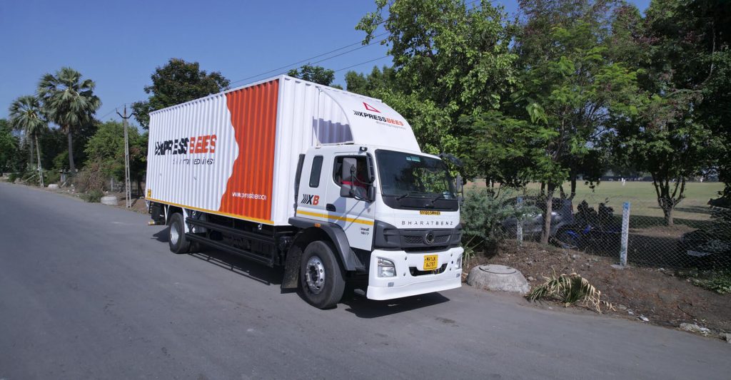 Full truckload (FTL) shipping: definition and benefits